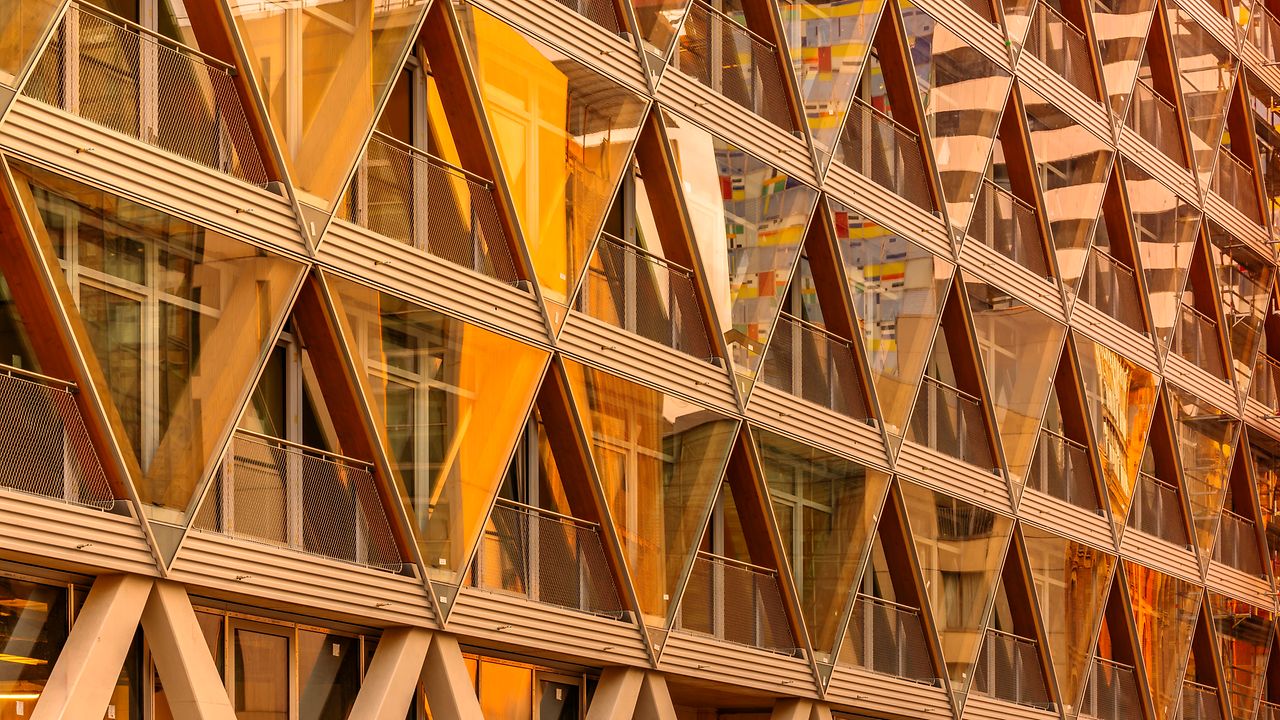 Henkel-Klebstoffe kommen im Holzbau beim Pionierprojekt The Cradle im ...